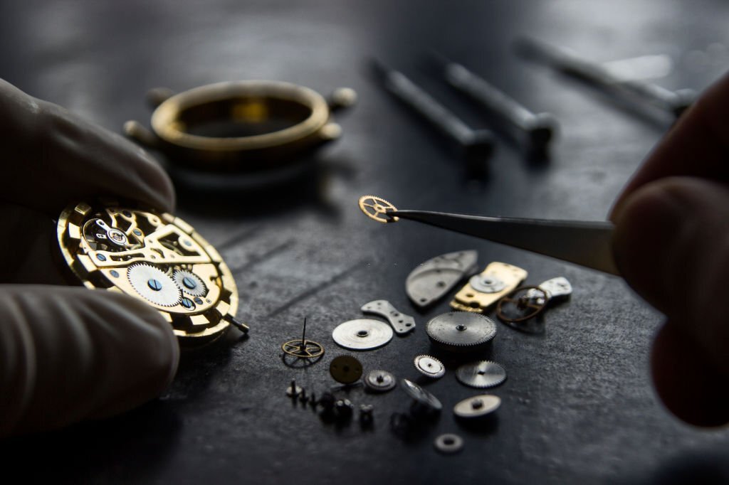 Swiss Watchmakers and Their Headquarters – WATCHFINDER CANADA